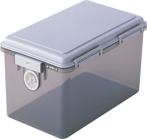防湿庫グレー/27L/97025・Color:グレーSize:27L・パッケージ個数:1・再使用可能な乾燥剤付・容量:約27L・梱包サイズ:28×49×30(cm)・原産国: 日本・種類:単品商品紹介 収納ボックスのフタの周囲に発泡ポリエチ...