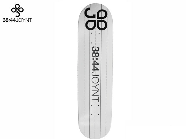 JOYNTはプロライダーである“三枝博貴”と“林秀晃”が立ち上げたスケートボードブランド。ブランド名の『JOYNT』とは「ENJOY」と『JOINT』から成る造語で、楽しんでつながっていこうという意味が込められており、「38：44」とは二人...