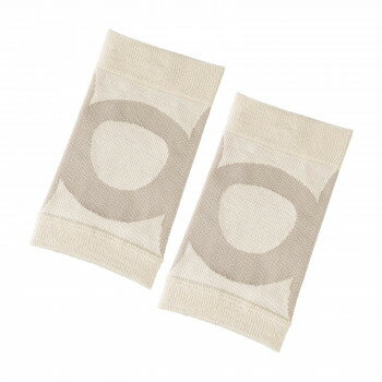 膝回りを固定するテーピングサポーター。膝下のテーピングが太く膝をしっかり支え、階段や長時間の歩行をサポートします。膝裏は通気性の良いメッシュ編みで快適です。サラっとムレにくい麻混素材。【使用上の注意】●アレルギー体質・湿疹性・汗でかぶれやす...