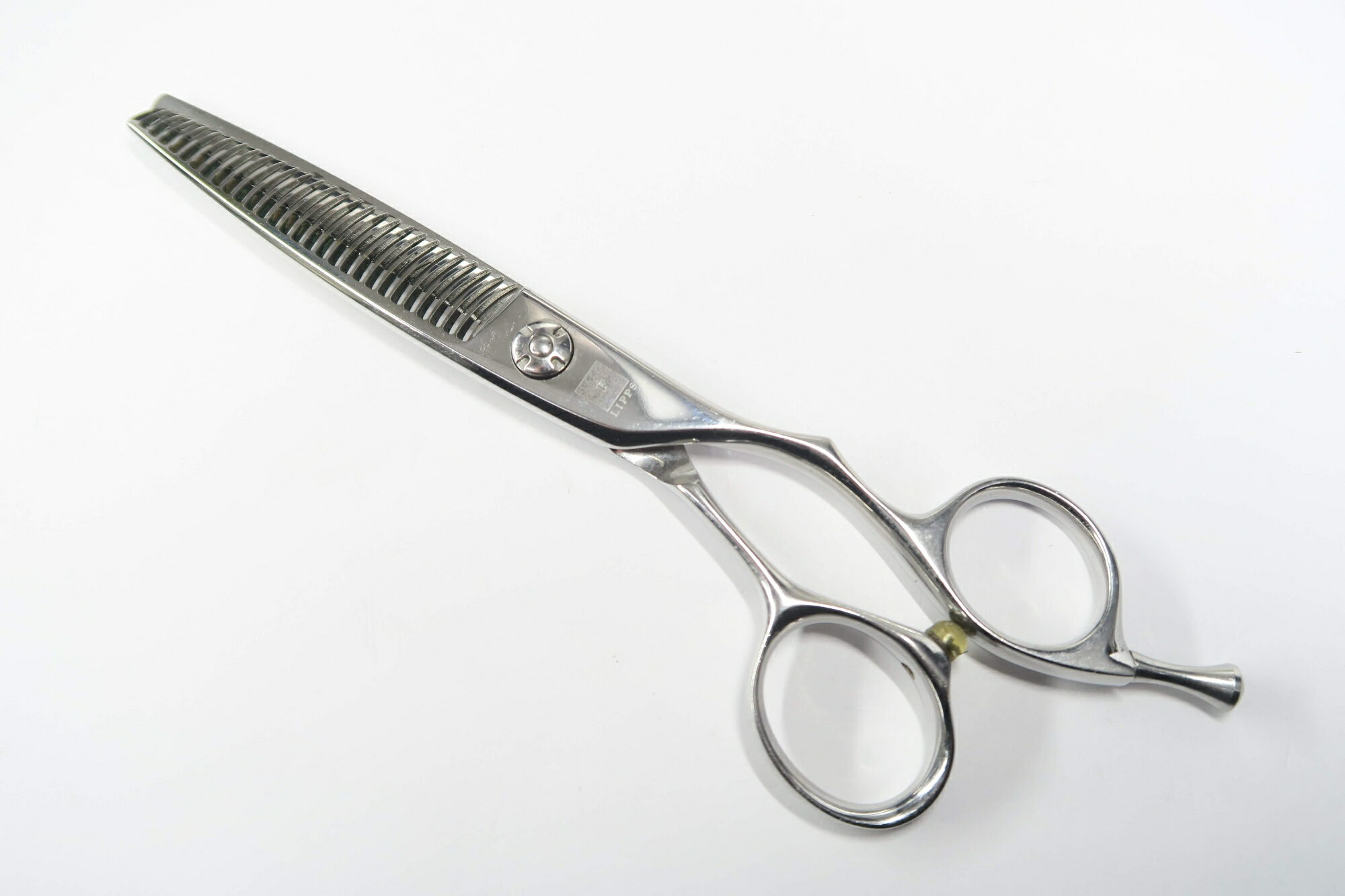 商品情報メーカーLIPPS リップス型番商品管理番号H-10624利き手 右利きはさみのタイプセニングハンドル3Dハンドルインチ数6.0重量(g)54.5カット率 % (約の数値)15-20状態ランクC切れ味買取した現状での出品となりますの...