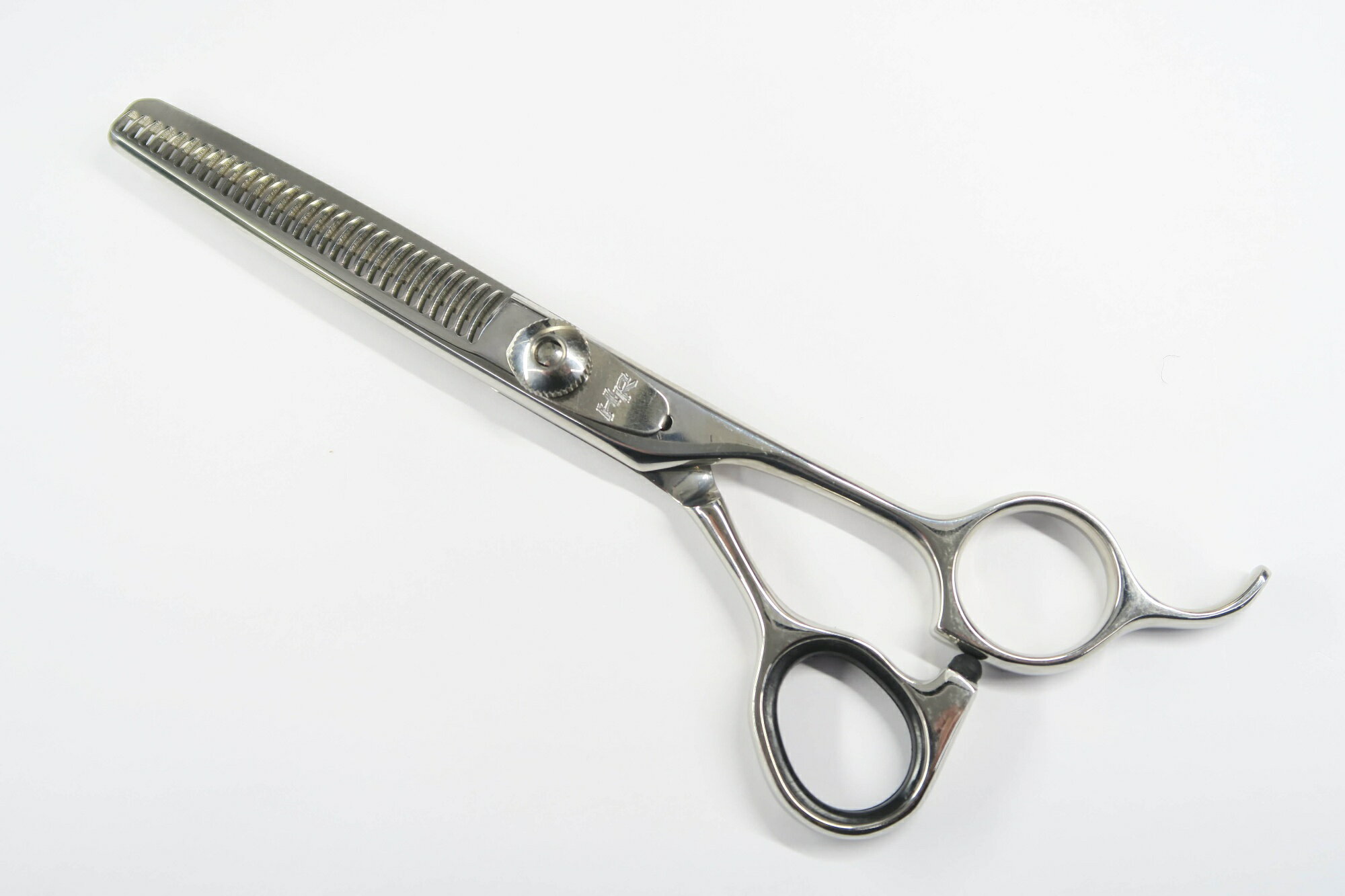 商品情報メーカーAKKOHS アコス型番HR6030商品管理番号H-10642利き手 右利きはさみのタイプセニングハンドルオフセットインチ数6.0重量(g)56.5カット率 % (約の数値)20状態ランクC切れ味買取した現状での出品となりま...