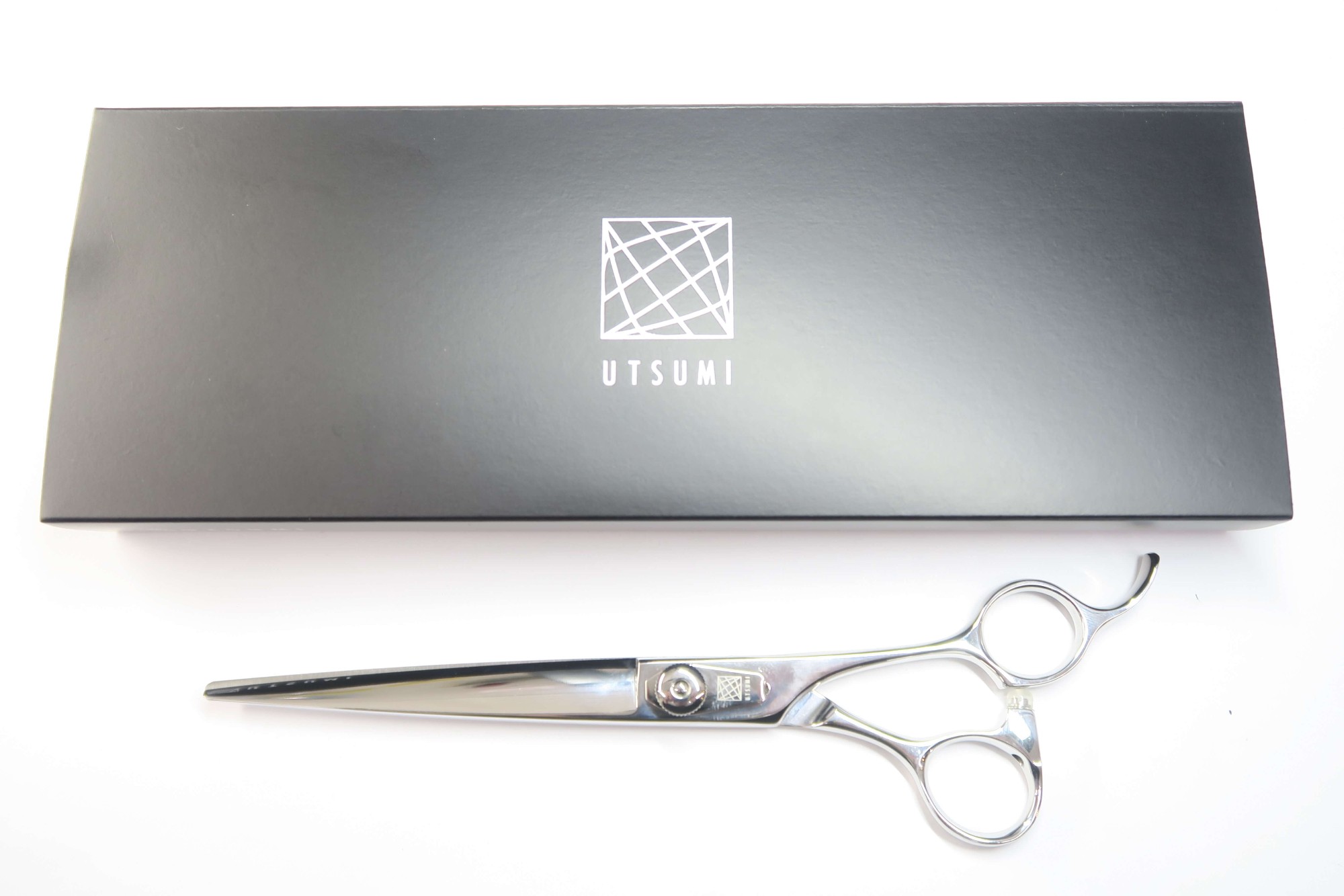 商品情報メーカーUTSUMI ウツミ 内海型番L700商品管理番号G-1612利き手 右利きはさみのタイプシザーハンドルオフセットインチ数7.0重量(g)65.0カット率 % (約の数値)状態ランクS切れ味目安としてティッシュを問題なく切る...