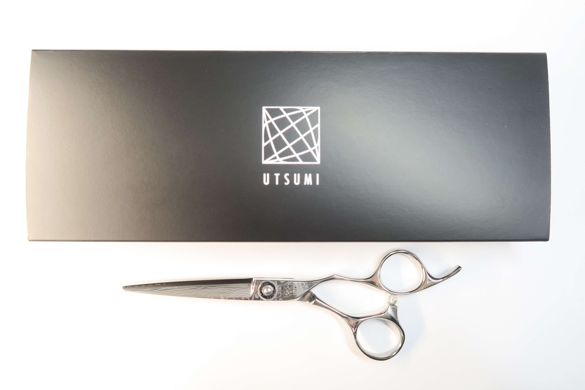 商品情報メーカーUTSUMI ウツミ 内海型番MX160商品管理番号G-1617利き手 右利きはさみのタイプシザーハンドル3Dハンドルインチ数6.0重量(g)54カット率 % (約の数値)状態ランクS切れ味目安としてティッシュを問題なく切る...