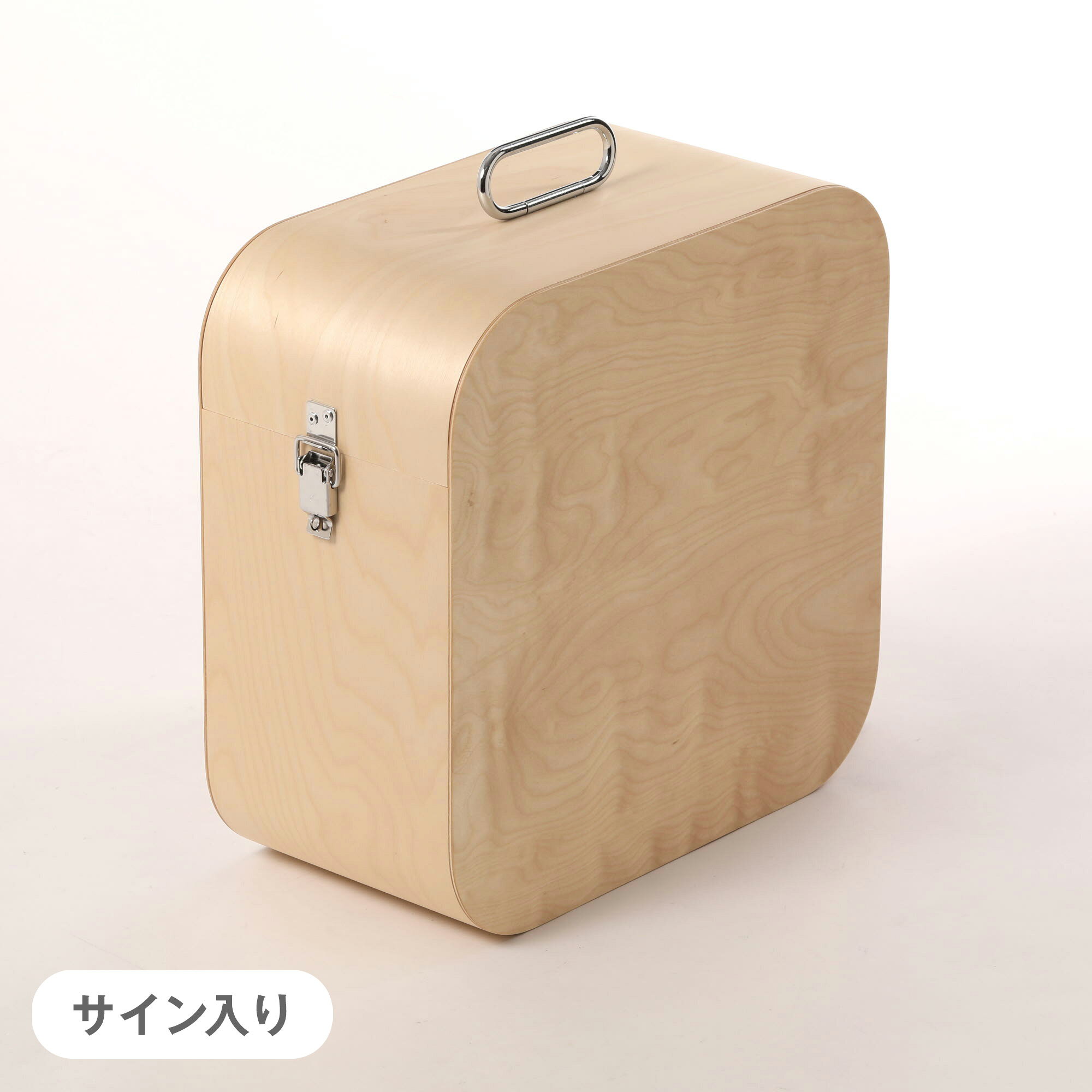 スペック 材質 成型合板（バーチ材） 、艶消しクリア塗装 寸法 約W200×D400×H400mm（金具類を除く） / 内寸：約W180×D380×H380mm（Rを除く） / 約3.4kg / 収納容量：約25L 生産 Made in E...