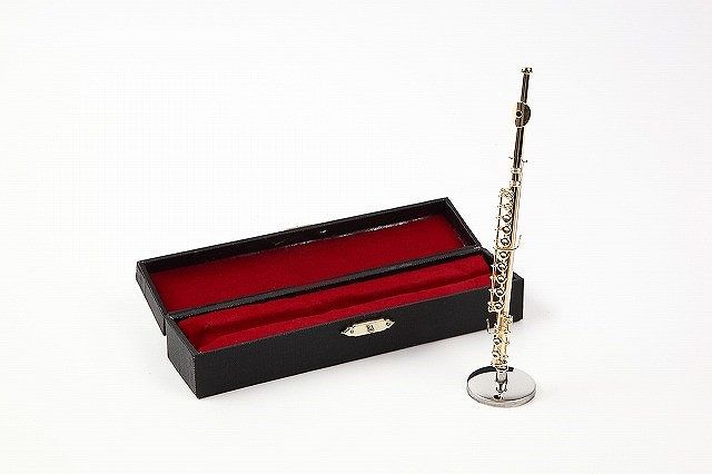 JANコード　4580229085416商品種別　ミニチュア楽器材質　金属製サイズ　全長14cm付属品　ケース、スタンド付カラー　ゴールド備考　音は鳴りません。黒いケースは同等品と変更になる事があります。