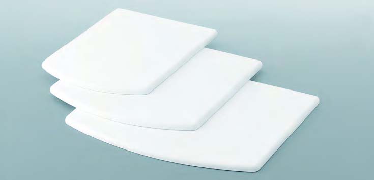 ■詳細：レザー製のディスプレイ用ステージです。細かなテクスチャーが特徴の高品質合成レザー製になります。 サイズ：M 420×420×15 素材：合成レザー カラー：白 用途：展示用の装飾、イメージ作りのため※角にRがかかっています(R9)