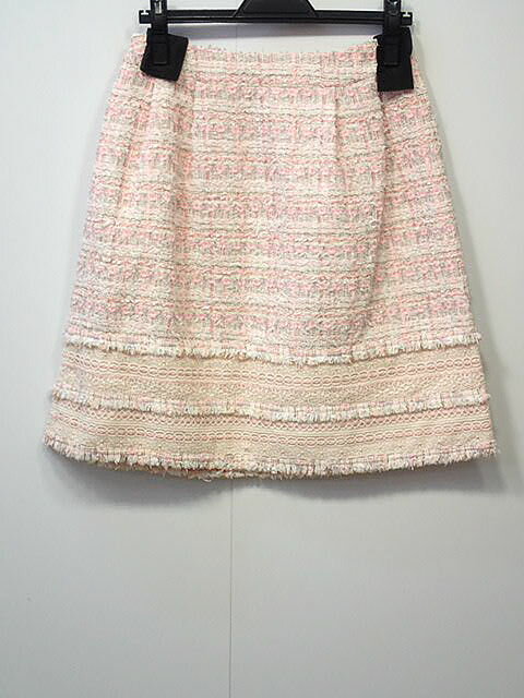 ●ランク：A ●サイズ：36/M　(実寸)W32cm ●備　考：品番：6314010 　　　　　裏地有り 　　　　　表地−綿45％ナイロン30％シルク15％レーヨン5％ 　　　　　裏地−キュプラ100％ 　　　　　スカート丈53cm 　　　...