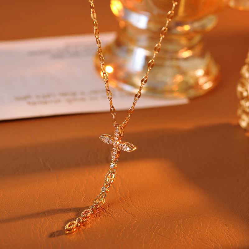 ・カテゴリ: ネックレス・スタイル: 新中式・スタイル分類: 個性風潮・主な素材: 銅合金・加工方法: 電鍍・チェーンスタイル: 通常チェーン・ペンダント素材: 銅合金・柄: 十字架