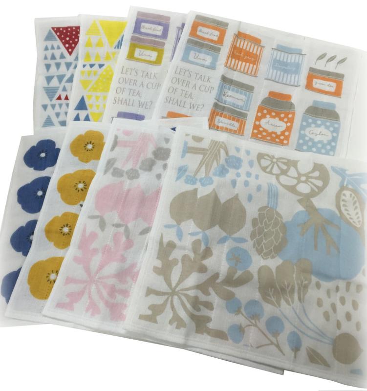 Knit kobo h 日本製 7枚あわせ かや生地ふきん 柄おまかせ6枚セット 30×30cmサイズ:30x30cm昔ながらの蚊帳生地ふきん。使うほどに風合いが出て柔らかくなります。7枚の生地を重ねていますのでふんわりとボリュームがありま...