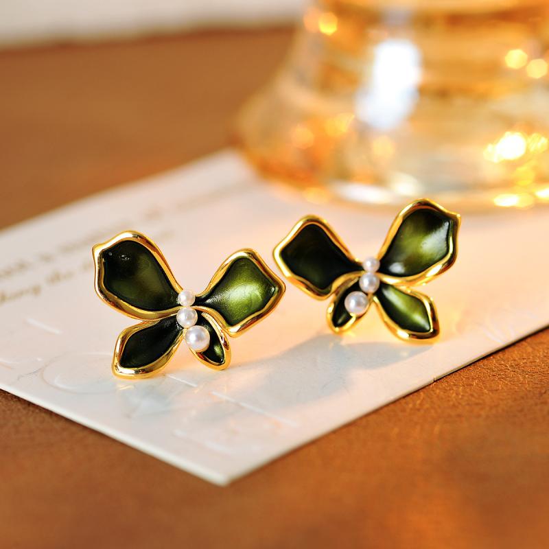 ・カテゴリ: 耳飾り・素材: 銅・加工方法: 電気メッキ・スタイル: 日韓・テイスト: 清新、スイート・デザイン: 動物モチーフ・モチーフ: 蝶