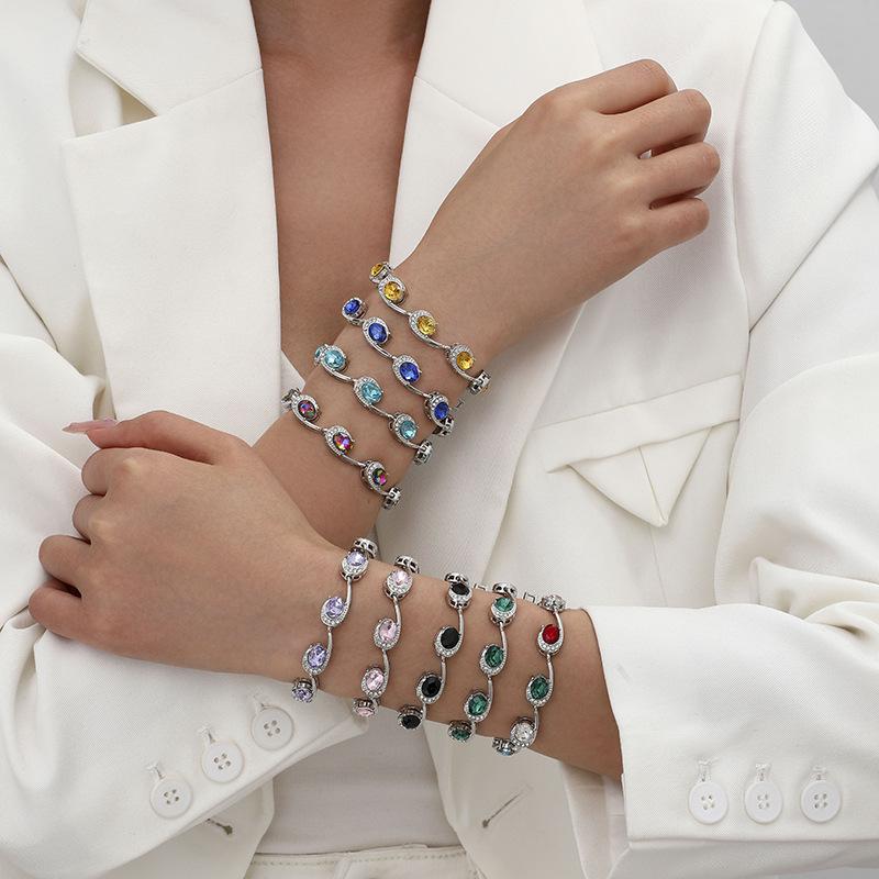 2個セット・カテゴリ: 手元アクセサリー・対象: 女性・スタイル: ファッションOL、通勤・主な素材: 亜鉛合金・加工: 電鍍・デザイン: 幾何学型・流行要素: リング・カラー展開: シルバー（マルチ）、シルバー（パープル）、シルバー（ゴー...