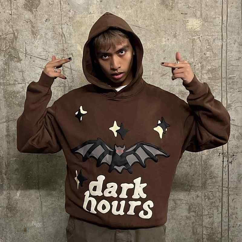 ・カテゴリ: スウェット・スタイル: ストリート、ヒップホップ・主な素材: ポリエステル 50%～70%未満・ネックライン: クルーネック・袖丈: 長袖・柄: 文字・カラー展開: コーヒー・サイズ展開: S、M、L、XL・タイプ: プルオー...