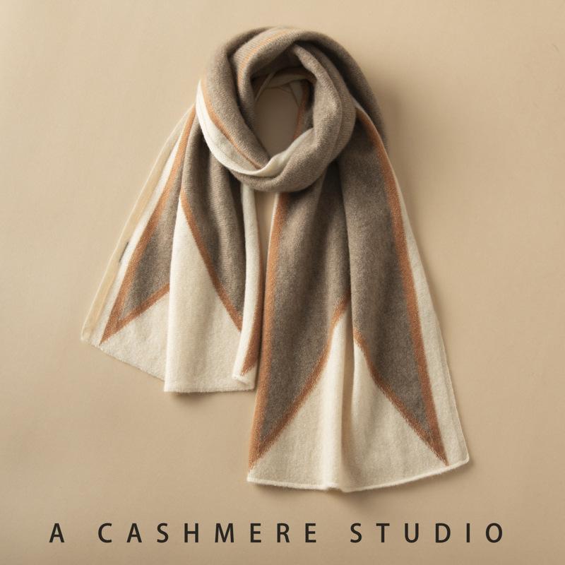 ・編み方: 透かし編み・機能: 保温・カラー展開: ブルーグレー、パープルグレー、ミディアムグレー、ワインレッド、ダークグレー・主な素材: カシミヤ100%・スタイル: 通勤カジュアル・加工方法: 水洗い・サイズ展開: 約130cm×30c...