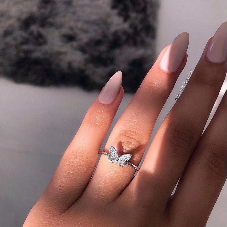 ・カテゴリ: リング、指輪・素材: 銅・デザイン: リボン・対象: レディース・カラー: プラチナホワイト・サイズ展開: 6号、7号、8号、9号、10号・スタイル: ファッションOL