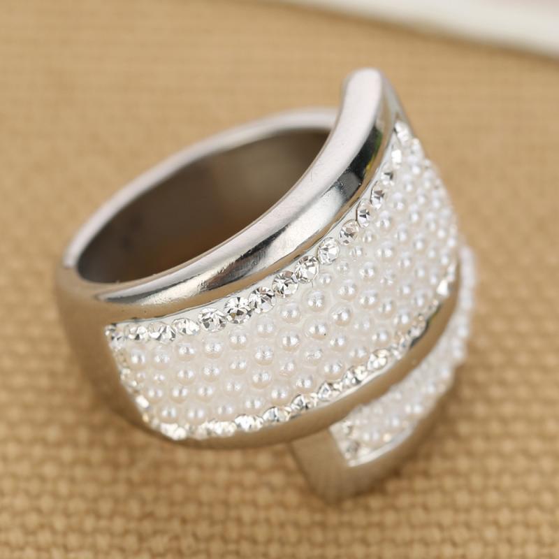 ・カテゴリ: リング・性別: レディース・スタイル: ライトラグジュアリー・スタイル分類: ファッション通勤・素材: チタン鋼・加工: 宝石装飾・デザイン: 幾何学模様・流行要素: 円形・カラー: スチールカラー・サイズ展開: 6号、7号、...