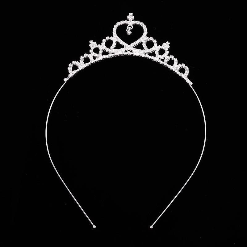 ・カテゴリ: ヘアアクセサリー・種類: カチューシャ、ヘアバンド・スタイル: 子供向け、韓国風・主な素材: ラインストーン・形状: クラウン・キャラクター: エルサ姫・カラー展開: シルバーホワイト・対象: 子供