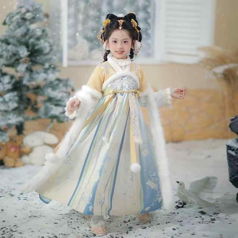 ・カテゴリ: 子供用チャイナドレス、唐装、民族衣装・対象性別: 女・対象年齢: 1〜3歳 (80〜100cm)・スタイル: 民族衣装・デザイン要素: セットアップ・主な素材: ポリエステル・生地加工: 柔らか仕上げ・厚さ: 裏起毛・サイズ展...