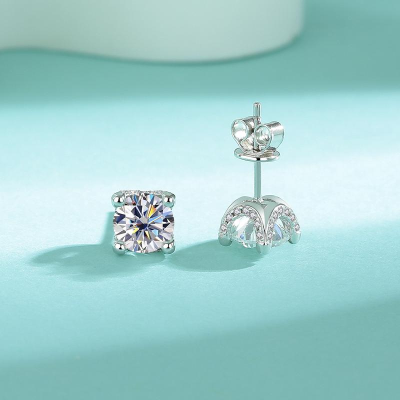 ・カテゴリ: ピアス・イヤリング・スタイル: シンプルカジュアル・主な素材: 銀・純度: 925シルバー・対象: レディース・形状: U字型・柄: 幾何学模様・加工: 電鍍・宝石の種類: モアサナイト、ジルコン