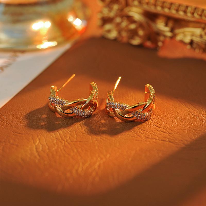 ・カテゴリ: イヤリング・ピアス・主な素材: 銅合金・加工: 電鍍・形状: 幾何学型・スタイル: 欧米風、ファッション通勤・柄: 菱格紋