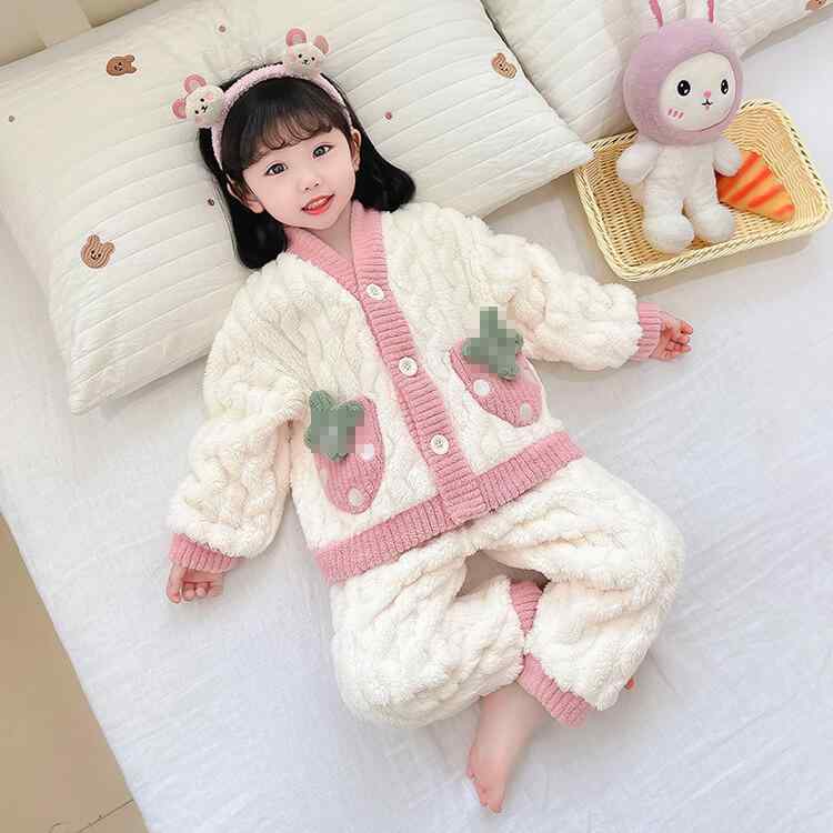 ・カテゴリ: 子供用ルームウェア・生地: フランネル・性別: 女性・カラー展開: ピンク、ローズレッド・対象年齢: 3～8歳・スタイル: 韓国風・対応身長: 90cm、100cm、110cm、120cm、130cm、140cm・主な素材: ...