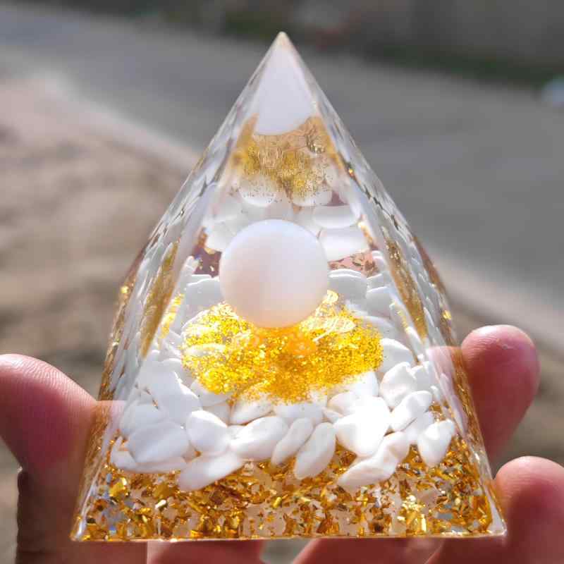 ・カテゴリ: 樹脂工芸品・素材: クリスタルレジン・サイズ: 5cm、6cm・適用贈答シーン: 誕生日、卒業、引越し・適用贈答相手: 後輩、カップル、夫婦、同僚、友人、先輩、同級生・適用祝日: クリスマス、ハロウィン