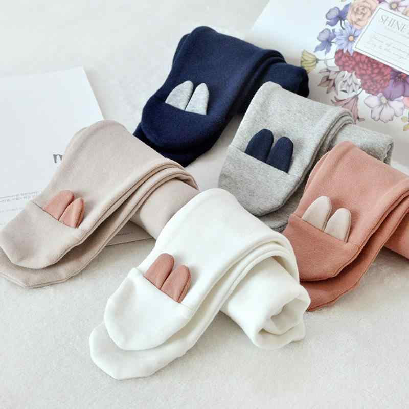 ・主な素材: 綿95%以上・対象性別: 女児・カテゴリ: レギンス、タイツ・加工: 起毛・機能: 通気性、吸汗・厚さ: 薄手・柄: 無地、モチーフ柄・カラー展開: レッドイヤー、ローズティーピンク、ピンク、ホワイト、レッドハート、スリーピン...