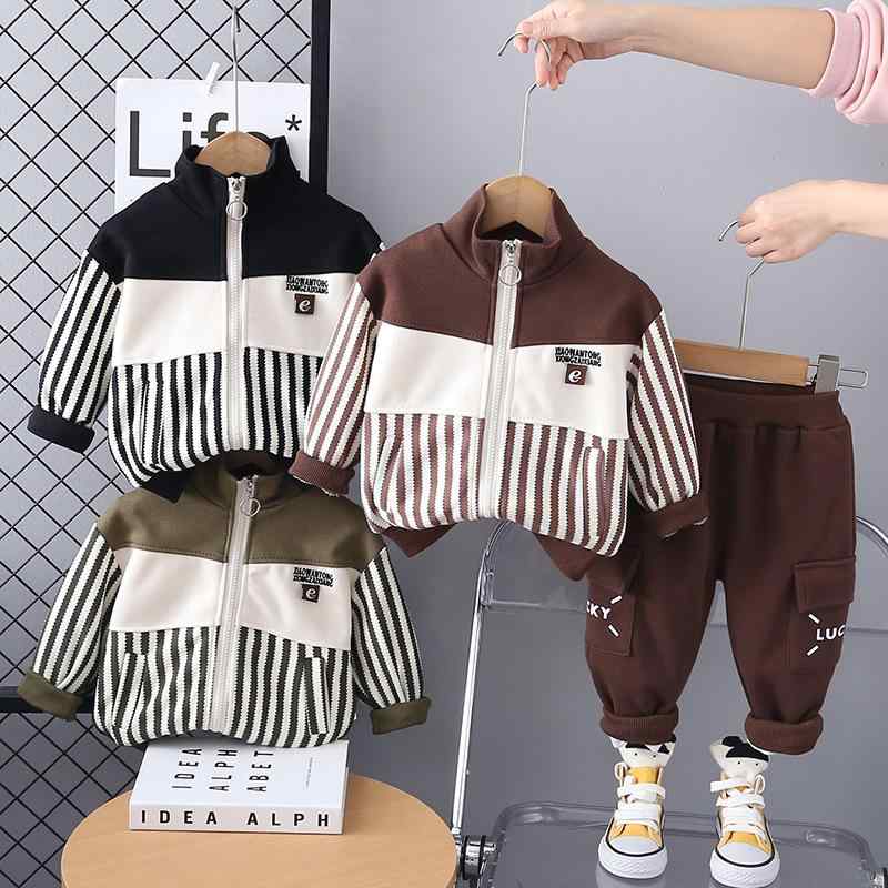 ・カテゴリ: キッズセットアップ・スタイル: カジュアル・性別: ユニセックス・セットタイプ: パンツスーツ・セット内容: 2点セット・ギフト内容: ウェア・対象年齢: 3〜8歳・袖丈: 長袖・パンツ丈: ロング丈・生地加工: 柔軟処理・厚...