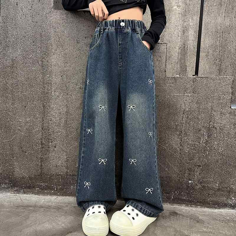 ・スタイル: カジュアル・素材: デニム・パンツ丈: ロング・主な素材: 綿50%・性別: 女の子・対象年齢: 8歳以上、140cm以上・タイプ: カジュアルパンツ・生地加工: 柔軟加工・柄: 無地・要素: スポーツ、トレンド・ウエスト: ...