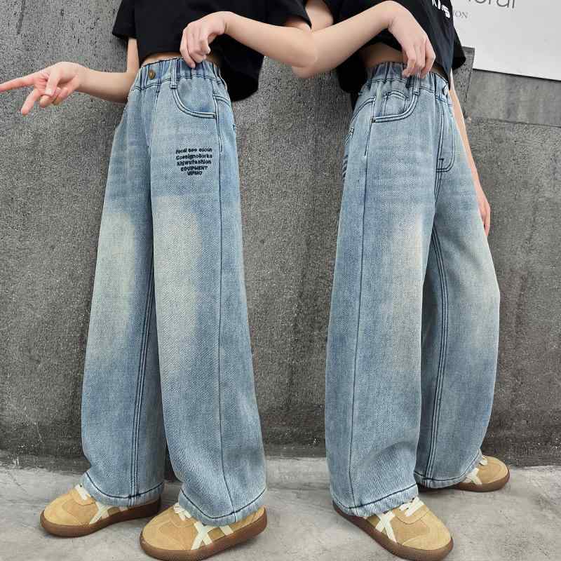 ・カテゴリ: デニムパンツ、キッズ・スタイル: 韓国風・主な素材: デニム、綿46.2%・丈: ロング・性別: 女の子・対象年齢: 8歳以上、140cm以上・加工: 柔軟加工・柄: 無地、ロゴ・デザイン要素: ロゴ、トレンド・ウエスト: ミ...