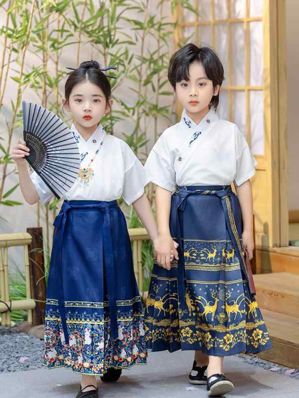 ・カテゴリ: キッズパフォーマンスウェア、ダンスウェア・スタイル: 個性的・性別: ユニセックス・主な素材: 綿・ダンスタイプ: 民族舞踊・デザイン要素: セットアップ、レース、トレンド・生地加工: 柔軟加工・糸処理: 目立つ部分は処理済み...