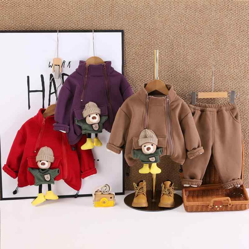 ・カテゴリ: 子供服セットアップ・性別: 男・スタイル: カジュアル・セットアップ種類: パンツセット・セット点数: 2点・対象年齢: 1〜3歳 (80〜100cm)・袖丈: 長袖・丈: 長ズボン・生地の加工: 柔らか加工・厚さ: 厚手・柄...