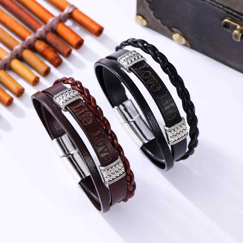 ・カテゴリ: ブレスレット・対象: 男女兼用・素材: 皮・加工方法: 研磨・スタイル: クール・テイスト: 個性派・カラー展開: ブラック、ダークブラウン・適用シーン: 記念日