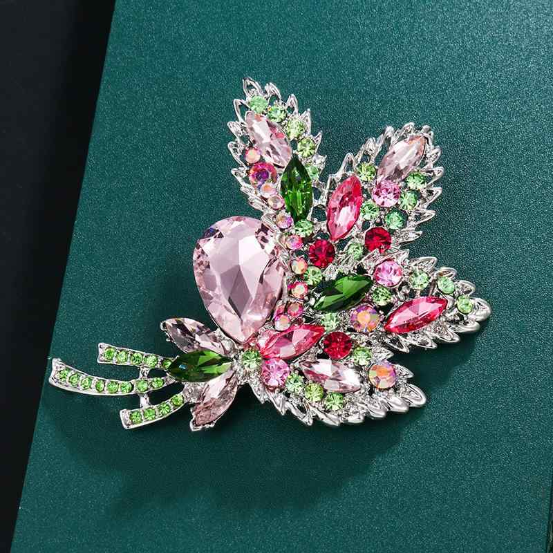 ・カテゴリ: ブローチ・主な素材: 合金・対象: 女性・モチーフ: 植物、花・加工: メッキ・カラー展開: ブルー、パープル、コーヒー・機能: 多機能・スタイル: 個性的