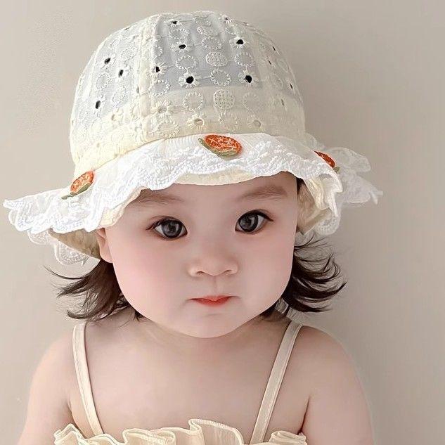 ・カテゴリ: バケットハット・カラー展開: ベージュ、ピンク、ホワイト・サイズ展開: 1-12ヶ月 39-46cm、1-2歳 46-48cm・帽子のつば: 広つば・帽子のトップ: 丸型・機能: 日焼け防止、通気性、防風、日よけ・スタイル: ...