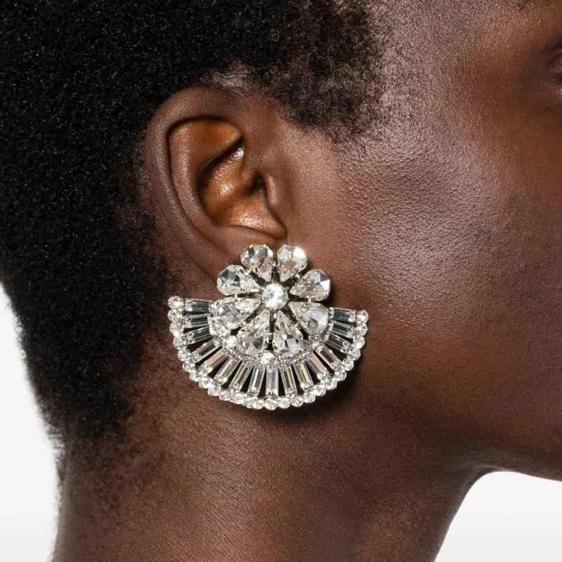 ・素材: ラインストーン・モチーフ: 花・加工方法: 電気メッキ・カラー展開: ゴールド、シルバー・スタイル: レトロ・カテゴリ: ピアス・イヤリング・対象: 女性