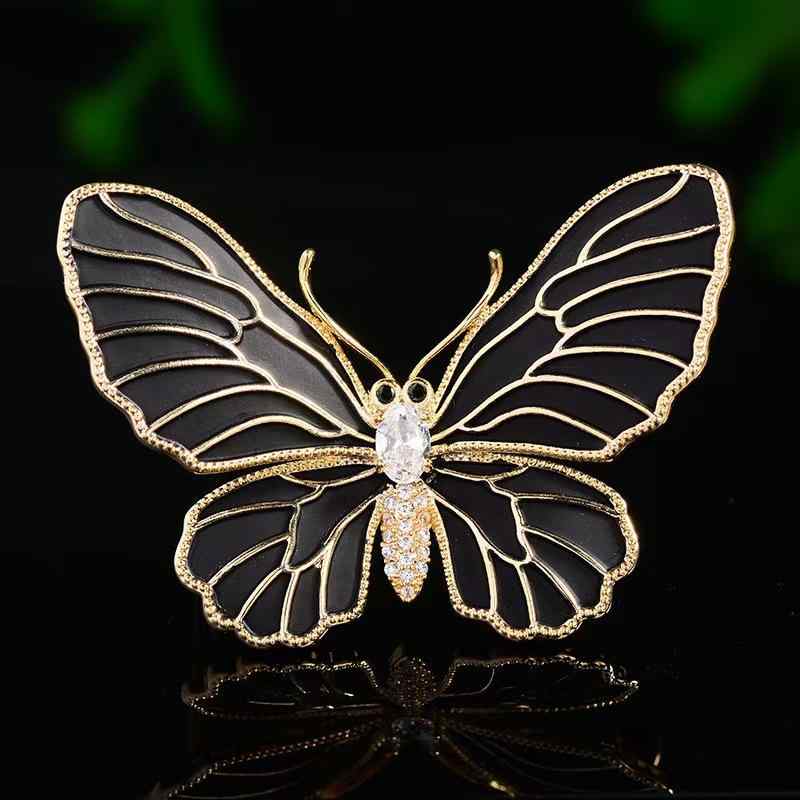 ・主な素材: 亜鉛合金・対象: 女性・モチーフ: 昆虫・加工: ドリップオイル・人気要素: 蝶・機能: 記念、装飾、多機能、贈答、固定・スタイル: 高級感・スタイル分類: ファッション通勤・種類: ブローチ