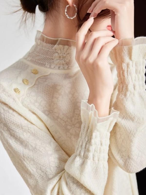 ・カテゴリ: ニット・主な素材: ポリエステル50〜70%未満・厚さ: 中厚・スタイル: きれいめカジュアル・タイプ: プルオーバー・シルエット: レギュラー・袖タイプ: レギュラー袖・ネックライン: ハイネック・袖丈: 長袖・カラー展開:...