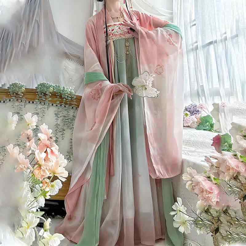 ・用途: 漢服・生地: シフォン・主な素材: ポリエステル・主な素材混率: 30～50%・カラー展開: レッド大袖衫セット、ピンク大袖衫セット、ピンク上衣＋襦裙披帛、レッド上衣＋襦裙披帛・サイズ展開: S、M、L、XL・加工: 刺繡・トレン...