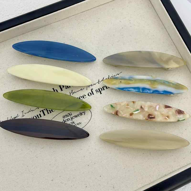 ・素材: 酢酸・デザイン: 柳葉型スプリングクリップ・加工: 手作業・種類: スプリングクリップ・カラー展開: グリーンブラウン、ブラウン、ブルーイエロー・モチーフ: 楕円・スタイル: 韓国風・テイスト: 清新スイート・カテゴリ: 髪飾り・...