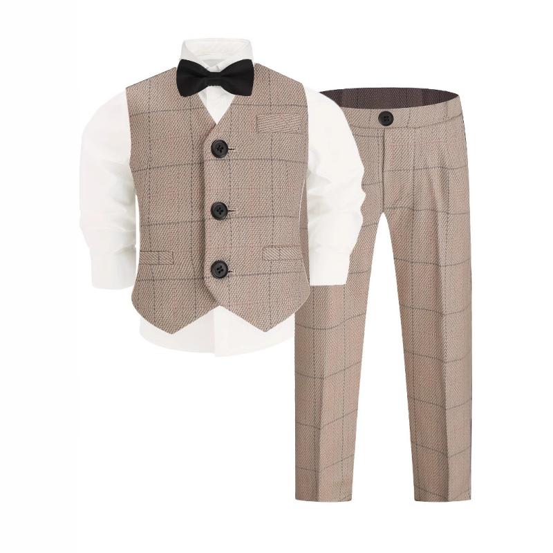 ・性別: 男性・対象年齢: 中小児（3〜8歳、身長100〜140cm）・スタイル: イングランド風・柄: チェック・主な素材: ポリエステル 70%〜80%・留め具: ダブルボタン・カラー展開: カーキチェック、ブルーチェック・サイズ展開:...