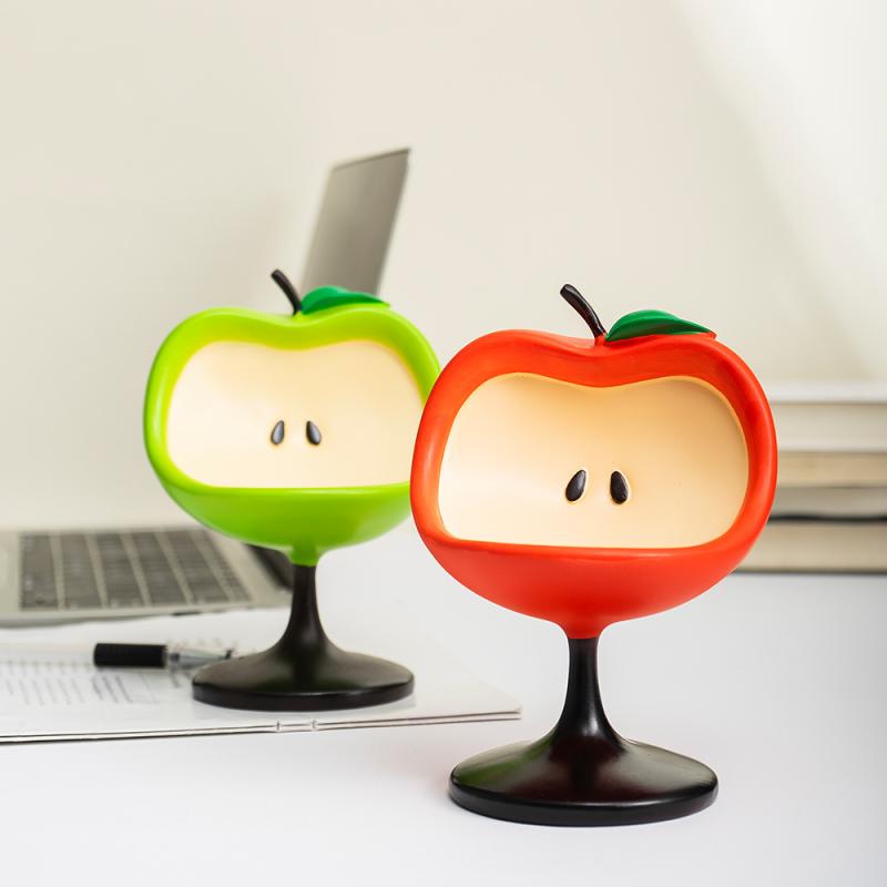 ・カテゴリ: 植物・カラー展開: レッド、グリーン・スタイル: カートゥーン・主な素材: プラスチック、樹脂