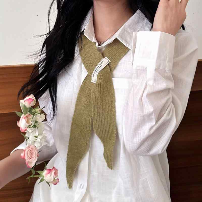 ・カテゴリ: 三角巾・編み方: 経編み・機能: 保温・スタイル: オールマイティ, ファッションOL, シンプル, ファッション通勤・カラー展開: アンコラレッド, ライトグレー, ブラック, グリーン, コーヒー, カーキ, ベージュ・主...