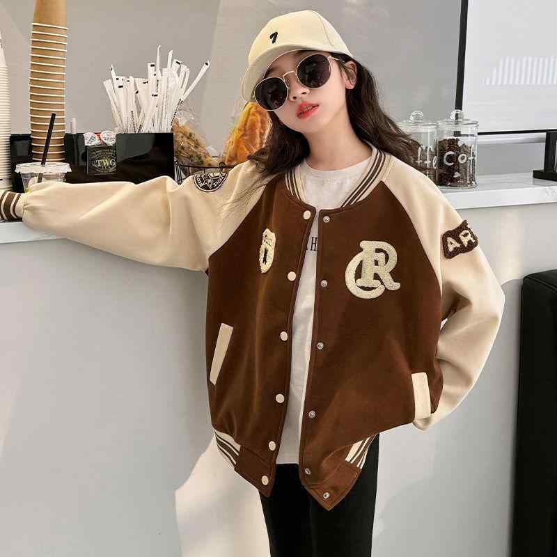 ・性別: 女・対象年齢: 8歳以上、身長140cm以上・ネックライン: ベースボールカラー・スタイル: 韓国風・厚さ: 普通・生地加工: 柔軟処理・柄: アルファベット・袖丈: 長袖・裏地: ポリエステル・留め具: シングルブレストボタン・...