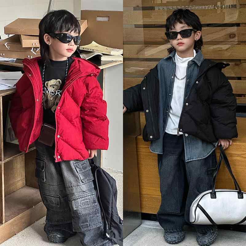 ・性別: 男性・対象年齢: 3〜8歳、身長100〜140cm・中綿: 白鴨ダウン・スタイル: 韓国風・柄: 無地・ダウン含有量: 95%以上・フード: フード付き・カテゴリ: キッズダウンジャケット、ダウンインナー・着丈: ミドル丈・フィッ...