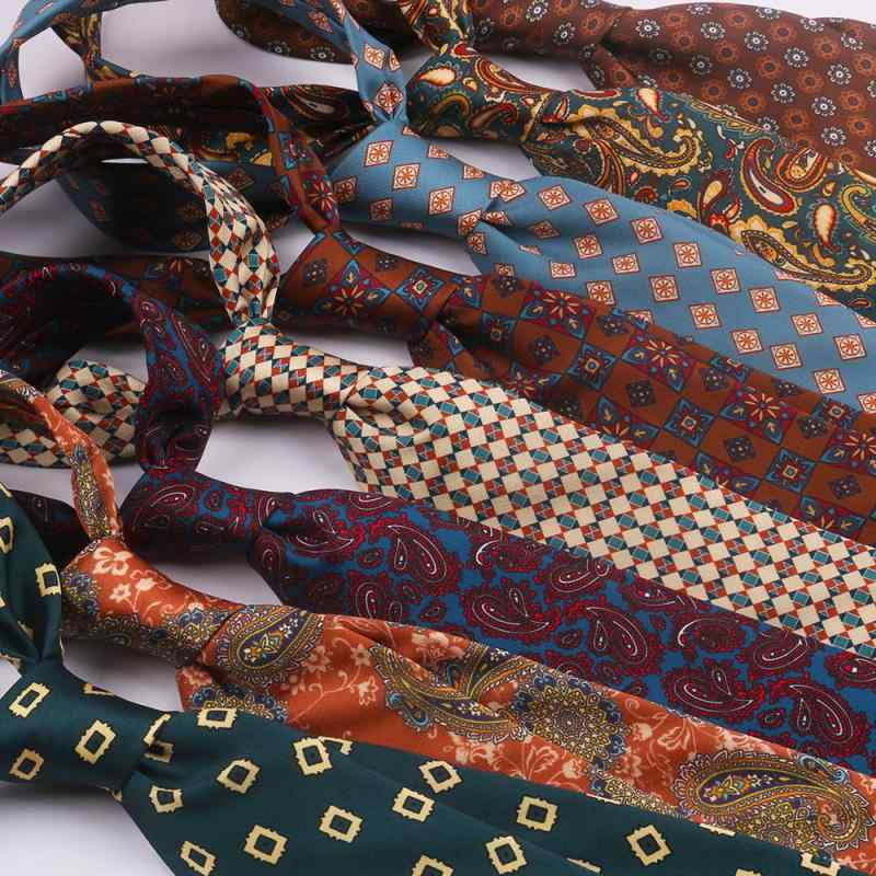 ・カテゴリ: ネクタイ・スタイル: カジュアル・形状: 矢印型・デザインタイプ: メンズ・性別: ユニセックス・対象年齢: 大人・主な素材: ポリエステル・裏地素材: ポリエステル・柄: チェック・加工: プリント・デザインディテール: イ...