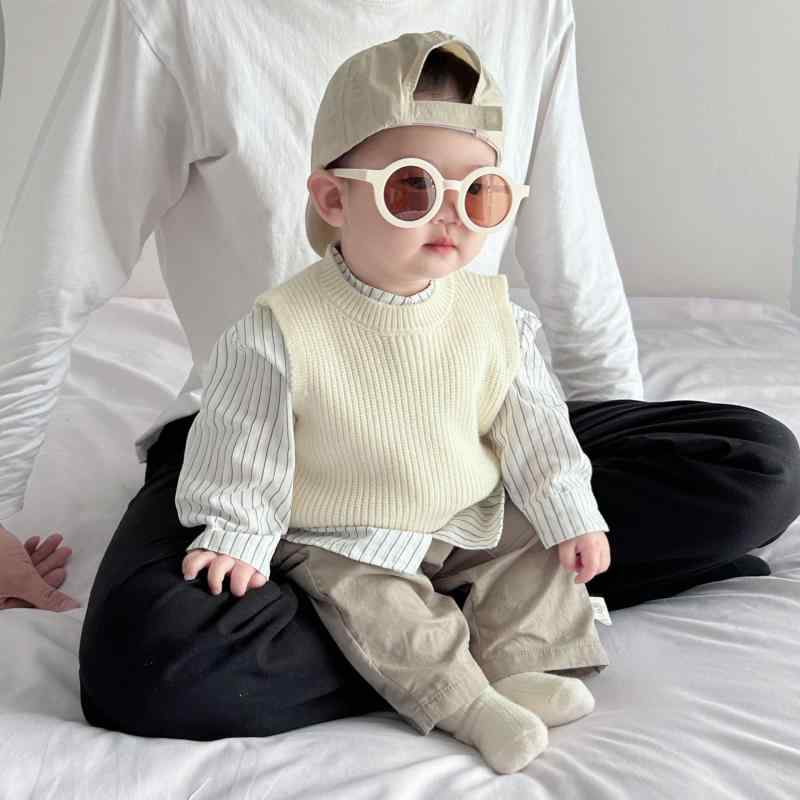 ・性別: ユニセックス・生地加工: 柔軟処理・スタイル: 韓国風・対象年齢: 幼児（1～3歳、身長80～100cm）・適用シーズン: 春、秋・毛糸の太さ: 普通・厚さ: 薄手・袖丈: ノースリーブ・開閉タイプ: プルオーバー・柄: 無地・要...