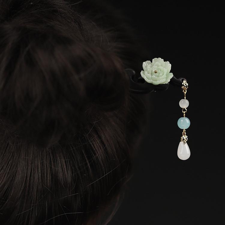 ・カテゴリ: ヘアアクセサリー・スタイル: 古風・素材: 木・形状: 花・カラー: 牡丹花グリーン・適用シーン: 結婚式、誕生日、旅行記念、祝日、表彰記念