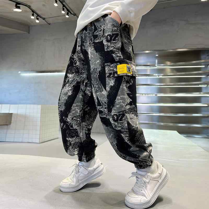 ・スタイル: 韓国風・主な素材: 綿混・丈: 長ズボン・性別: メンズ・対象年齢: 8歳以上、140cm以上・季節: 春、秋・カテゴリ: キッズカジュアルパンツ・加工: 柔軟加工・柄: 迷彩・デザイン要素: トレンド・ウエスト: ハイウエス...