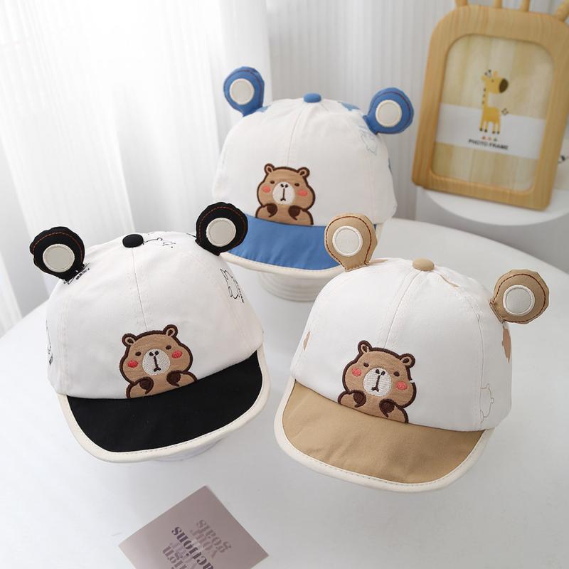 ・カテゴリ: ベースボールキャップ・カラー展開: ブルー、ダークブラウン、カーキ、ブラック、ライトグリーン・サイズ展開: ベビー0-3歳 48-50cm・つばのスタイル: カーブタイプ・帽子のトップ: 丸型・機能: UVカット、日よけ・主な...