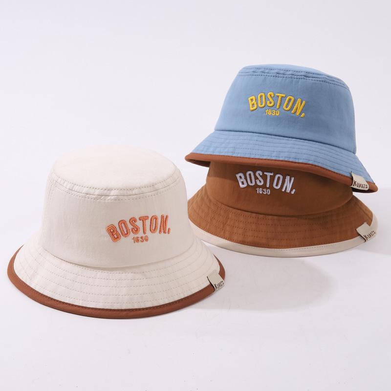 ・カテゴリ: バケットハット・カラー展開: BOSTON-ブルー, BOSTON-オフホワイト, BOSTON-カーキ, BOSTON-コーヒー・サイズ展開: 50cm (1〜3歳向け)・帽子のつばのスタイル: 広いつば・帽子のトップスタイ...